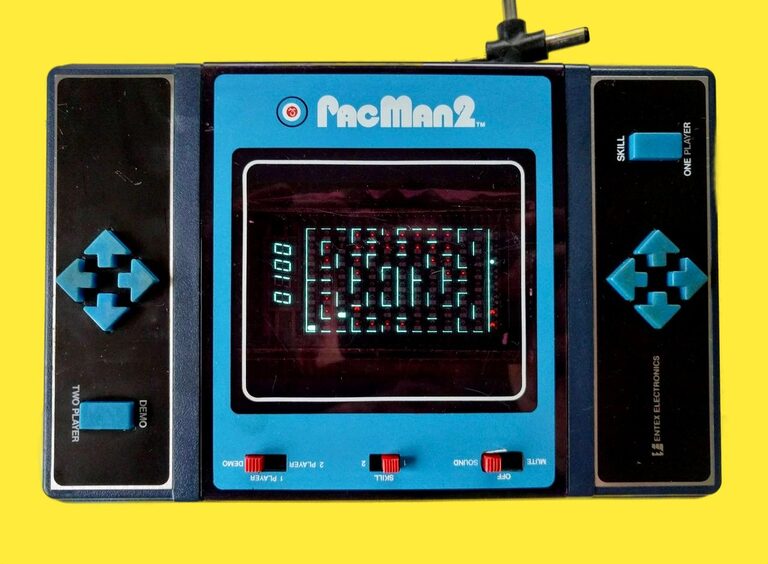 Grandstand Munchman Handheld Game Review